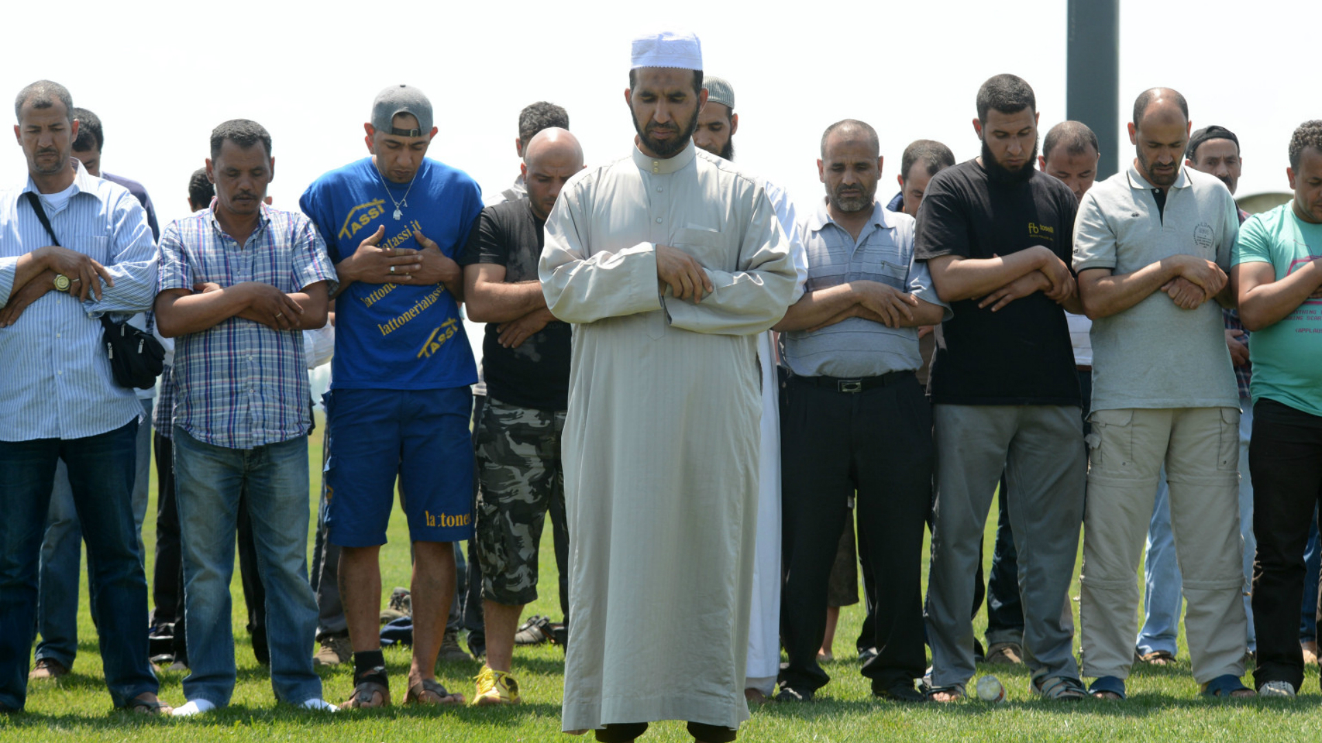 Number Of Muslims In Italy Rockets From 2,000 To 2 Million Within Five ...