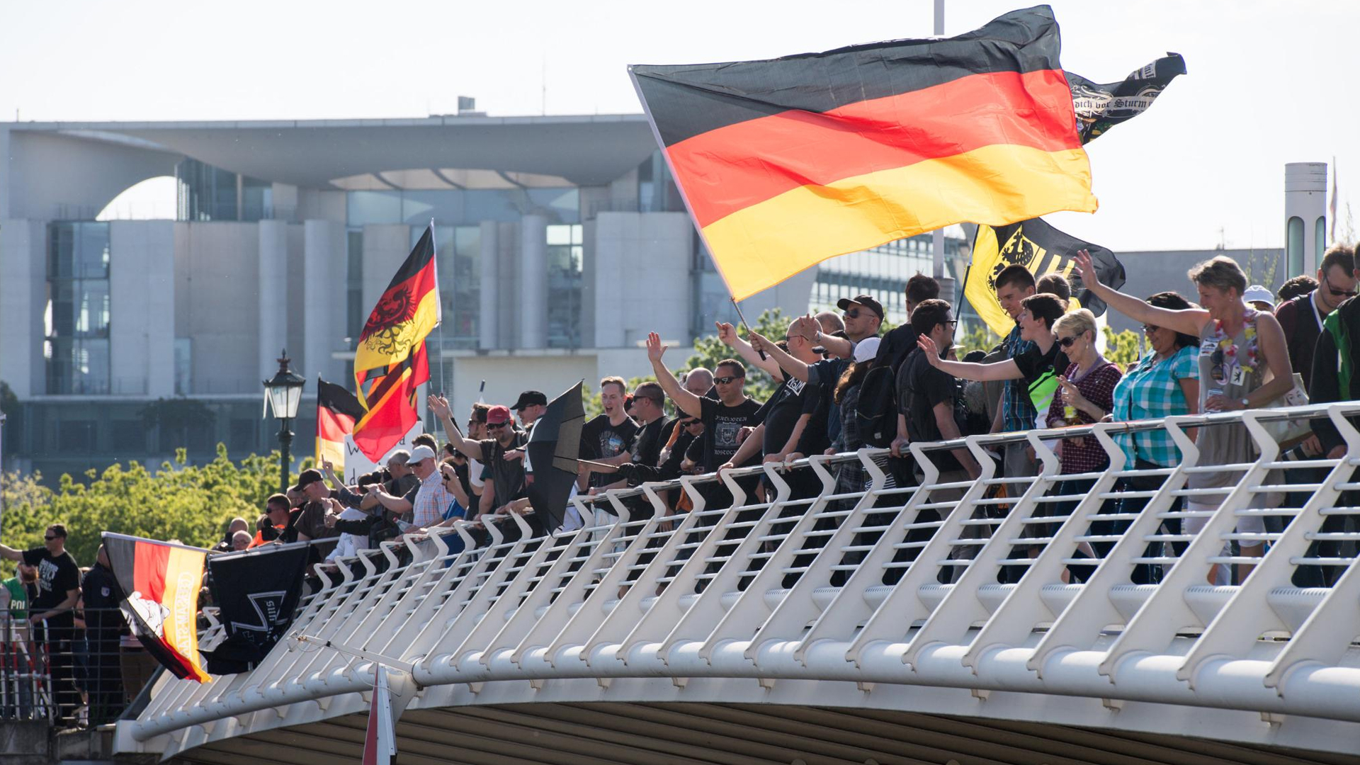 Berlin: Thousands Protest Influx of 'Refugees'